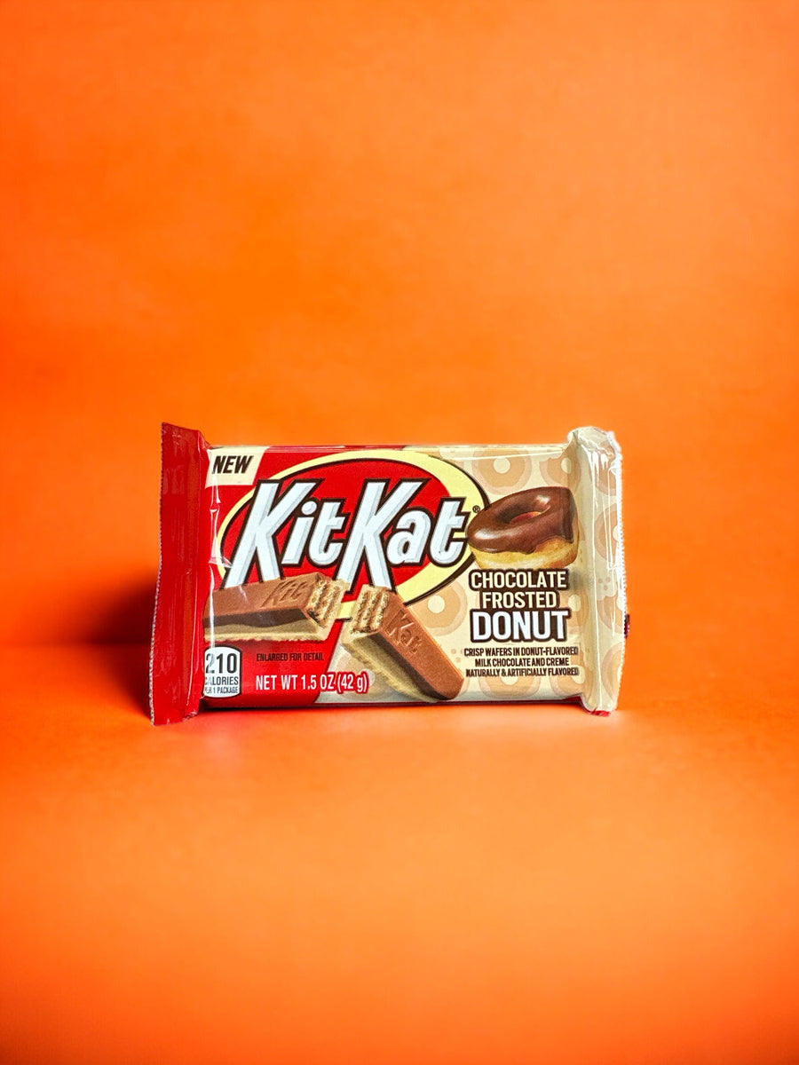Kit kat chocolate frosted donut – Le Shack à Snack